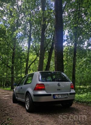Volkswagen Golf 1998 Madona, ar dzinēja tilpumu 1.40 L un nobraukumu 196 tūkst. km par 1500 €, foto 3 vietnē AUTOMOTO.COM.LV