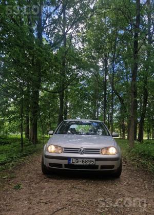 Volkswagen Golf 1998 Madona, ar dzinēja tilpumu 1.40 L un nobraukumu 196 tūkst. km par 1500 €, foto 4 vietnē AUTOMOTO.COM.LV