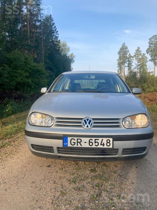 Volkswagen Golf 1998 Rīga, ar dzinēja tilpumu 1.40 L un nobraukumu 275 tūkst. km par 800 €, foto 4 vietnē AUTOMOTO.COM.LV