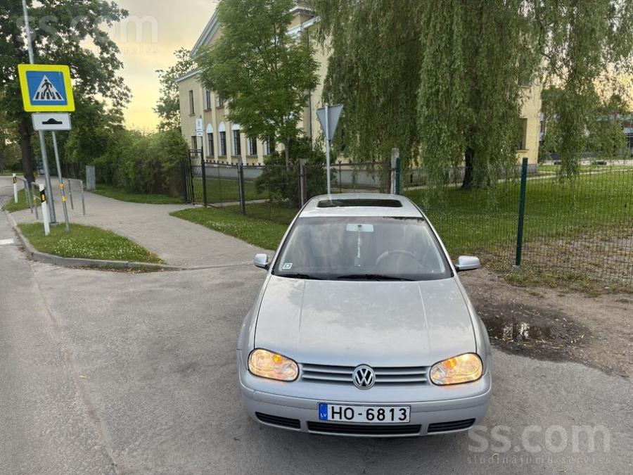 Volkswagen Golf 1999 in Jelgava, with an engine capacity of 1.60 L and mileage of 140 thousand km for 849 €, photo 4 on AUTOMOTO.COM.LV