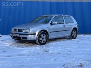 Volkswagen Golf 2001 in Riga, with an engine capacity of 1.40 L and mileage of 274 thousand km for 1290 €, photo 1 on AUTOMOTO.COM.LV