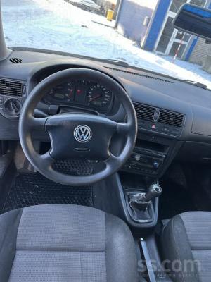 Volkswagen Golf 2001 in Riga, with an engine capacity of 1.40 L and mileage of 274 thousand km for 1290 €, photo 10 on AUTOMOTO.COM.LV