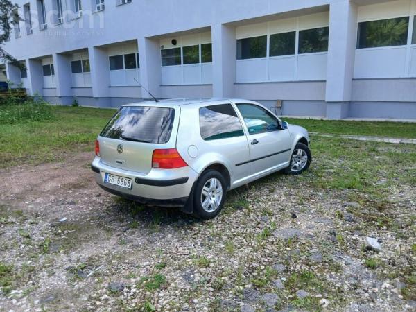 Volkswagen Golf 2002 in Riga, with an engine capacity of 1.90 L and mileage of 272 thousand km for 1550 €, photo 5 on AUTOMOTO.COM.LV
