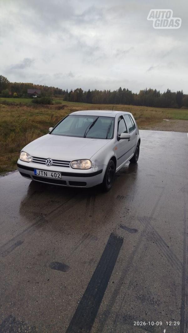 Фольксваген Гольф 2003 в Плунге на AUTOMOTO.COM.LV Фольксваген Гольф 2003 в Плунге, объемом двигателя 1.40 л и пробегом 320 тыс. км за 855 €, фото 3 на AUTOMOTO.COM.LV