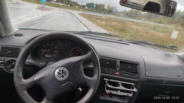 Фольксваген Гольф 2003 в Плунге на AUTOMOTO.COM.LV Фольксваген Гольф 2003 в Плунге, объемом двигателя 1.40 л и пробегом 320 тыс. км за 855 €, фото 8 на AUTOMOTO.COM.LV