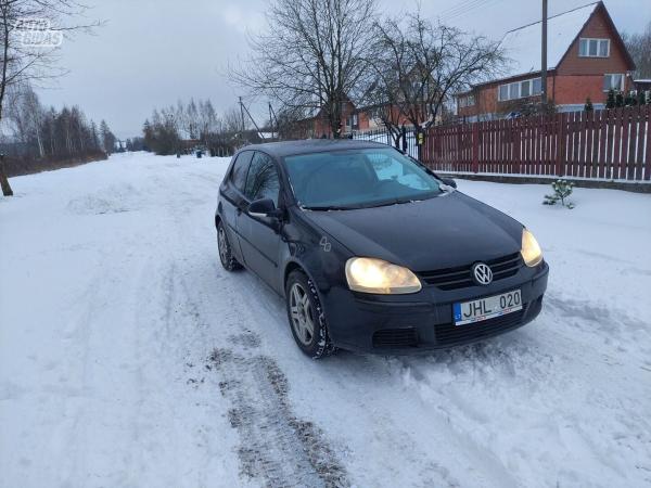 Volkswagen Golf 2004 Varėna, ar dzinēja tilpumu 1.90 L un nobraukumu 300 tūkst. km par 900 €, foto 5 vietnē AUTOMOTO.COM.LV