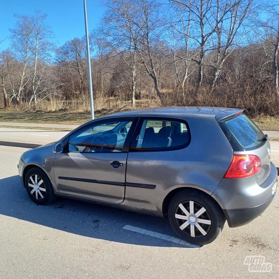 Volkswagen Golf 2004 Klaipėda, ar dzinēja tilpumu 1.40 L un nobraukumu 215 tūkst. km par 670 €, foto 7 vietnē AUTOMOTO.COM.LV