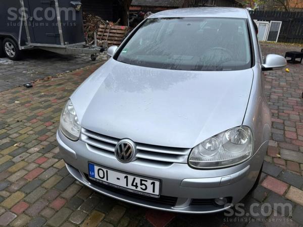 Volkswagen Golf 2006 in Limbazi, with an engine capacity of 1.90 L and mileage of 267 thousand km for 2999 €, photo 3 on AUTOMOTO.COM.LV