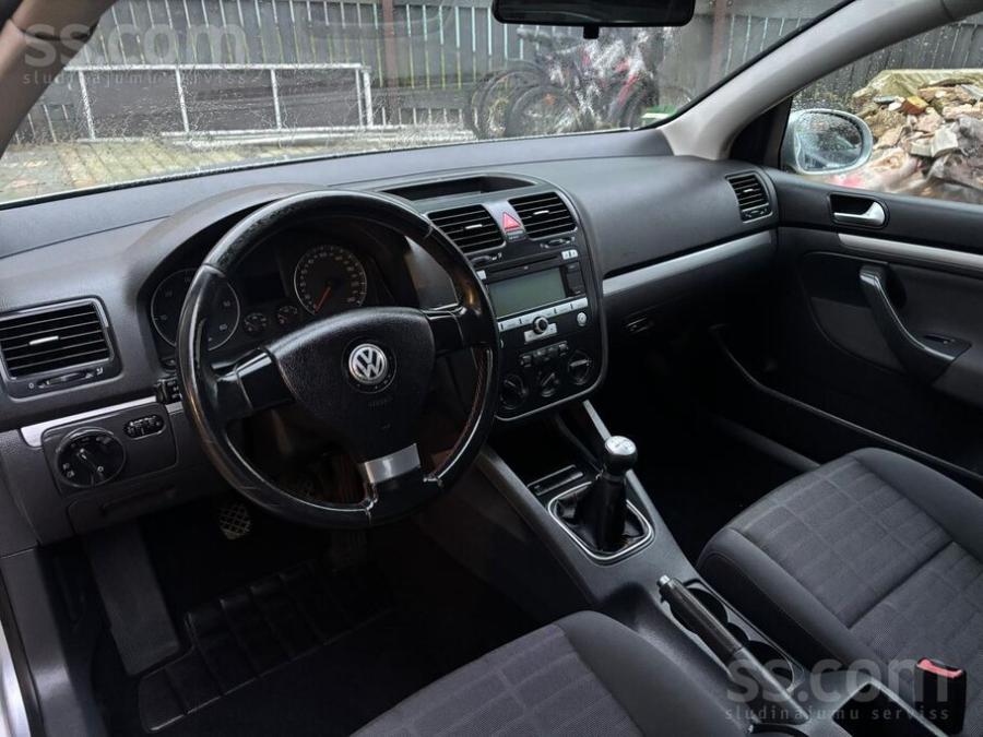 Volkswagen Golf 2006 in Limbazi, with an engine capacity of 1.90 L and mileage of 267 thousand km for 2999 €, photo 10 on AUTOMOTO.COM.LV