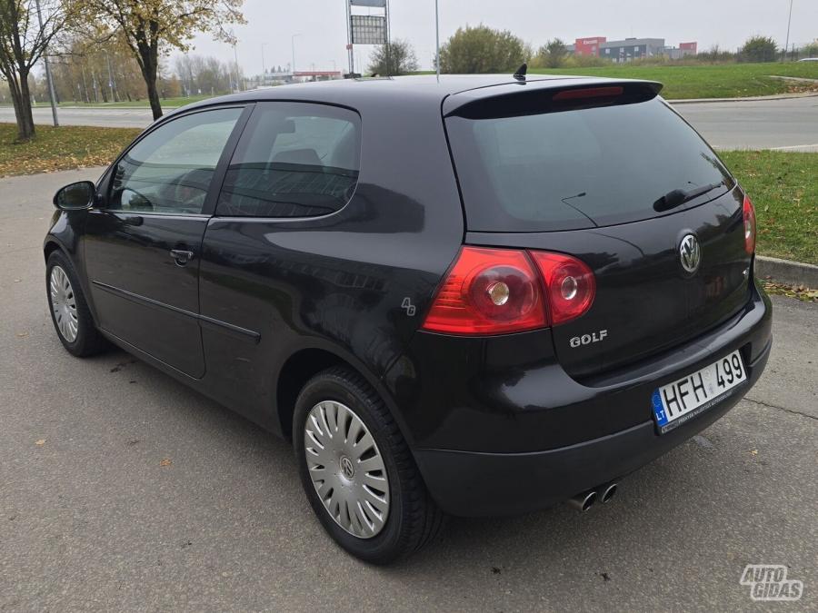 Volkswagen Golf 2008 in Telschi, with an engine capacity of 1.90 L and mileage of 280 thousand km for 1850 €, photo 8 on AUTOMOTO.COM.LV