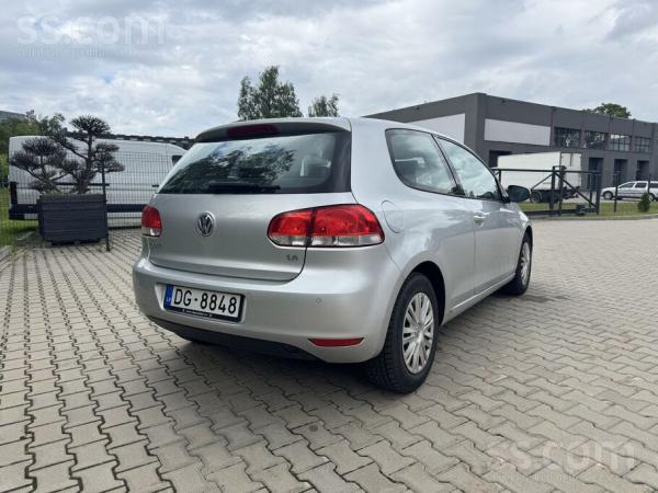 Volkswagen Golf 2009 in Riga, with an engine capacity of 1.60 L and mileage of 150 thousand km for 2500 €, photo 5 on AUTOMOTO.COM.LV