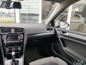 Volkswagen Golf 2013 Klaipėda, ar dzinēja tilpumu 1.97 L un nobraukumu 185 tūkst. km par 5900 €, foto 6 vietnē AUTOMOTO.COM.LV
