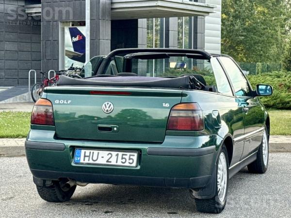 Green Volkswagen Golf 1998 in Riga, with an engine capacity of 1.60 L and mileage of 191 thousand km for 1490 €, photo 3 on AUTOMOTO.COM.LV
