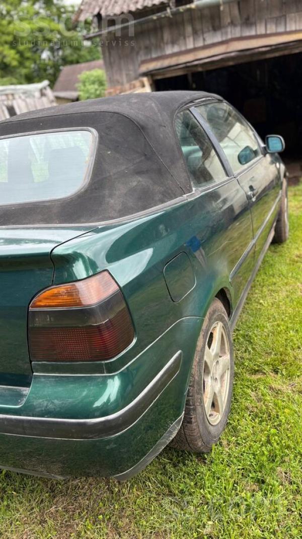 Green Volkswagen Golf 2000 in Jekabpils, with an engine capacity of 1.80 L and mileage of 317 thousand km for 1500 €, photo 3 on AUTOMOTO.COM.LV