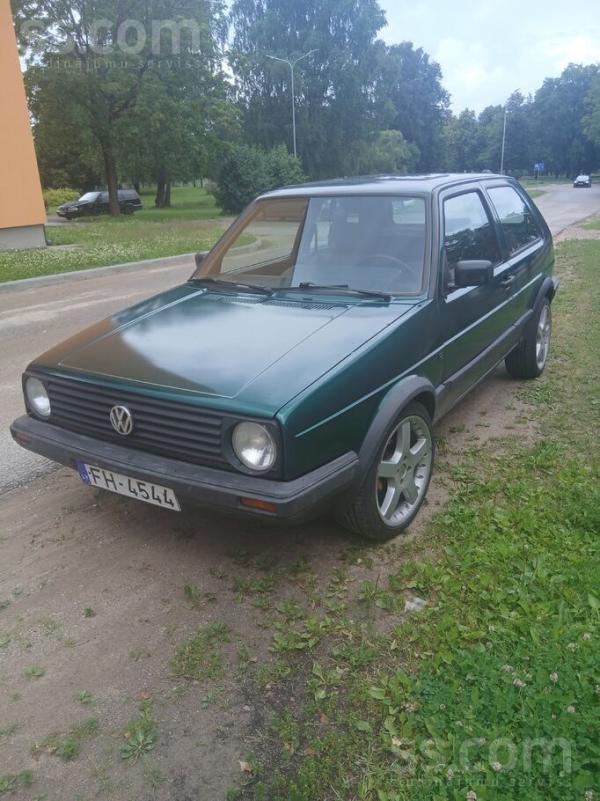 Zaļš Volkswagen Golf 1989 Valka, ar dzinēja tilpumu 1.60 L un nobraukumu 320 tūkst. km par 1700 €, foto 2 vietnē AUTOMOTO.COM.LV