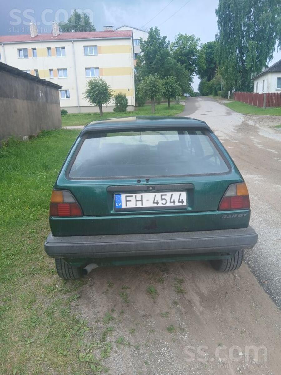 Zaļš Volkswagen Golf 1989 Valka, ar dzinēja tilpumu 1.60 L un nobraukumu 320 tūkst. km par 1700 €, foto 6 vietnē AUTOMOTO.COM.LV