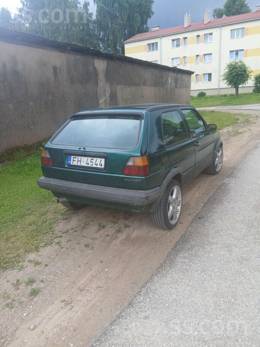 Zaļš Volkswagen Golf 1989 Valka, ar dzinēja tilpumu 1.60 L un nobraukumu 320 tūkst. km par 1700 €, foto 7 vietnē AUTOMOTO.COM.LV