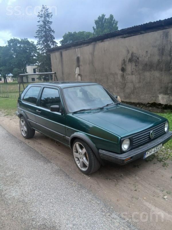 Zaļš Volkswagen Golf 1989 Valka, ar dzinēja tilpumu 1.60 L un nobraukumu 320 tūkst. km par 1700 €, foto 8 vietnē AUTOMOTO.COM.LV