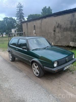 Zaļš Volkswagen Golf 1989 Valka, ar dzinēja tilpumu 1.60 L un nobraukumu 320 tūkst. km par 1700 €, foto 9 vietnē AUTOMOTO.COM.LV