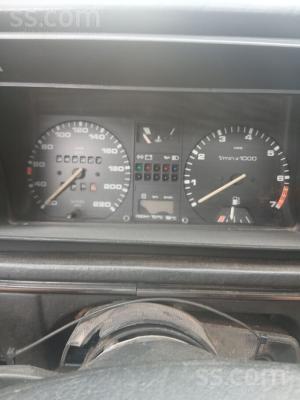 Zaļš Volkswagen Golf 1989 Valka, ar dzinēja tilpumu 1.60 L un nobraukumu 320 tūkst. km par 1700 €, foto 10 vietnē AUTOMOTO.COM.LV