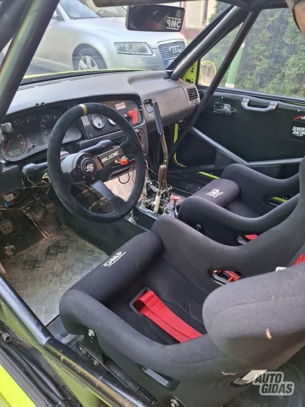 Volkswagen Golf 1995 Kauņa vietnē Zaļš Volkswagen Golf 1995 Kauņa, ar dzinēja tilpumu 2.80 L un nobraukumu 0 tūkst. km par 4100 €, foto 9 vietnē AUTOMOTO.COM.LV
