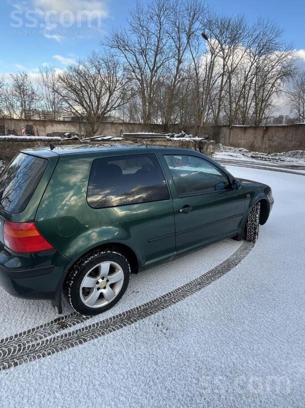 Zaļš Volkswagen Golf 1999 Rīga, ar dzinēja tilpumu 1.90 L un nobraukumu 344 tūkst. km par 1000 €, foto 5 vietnē AUTOMOTO.COM.LV