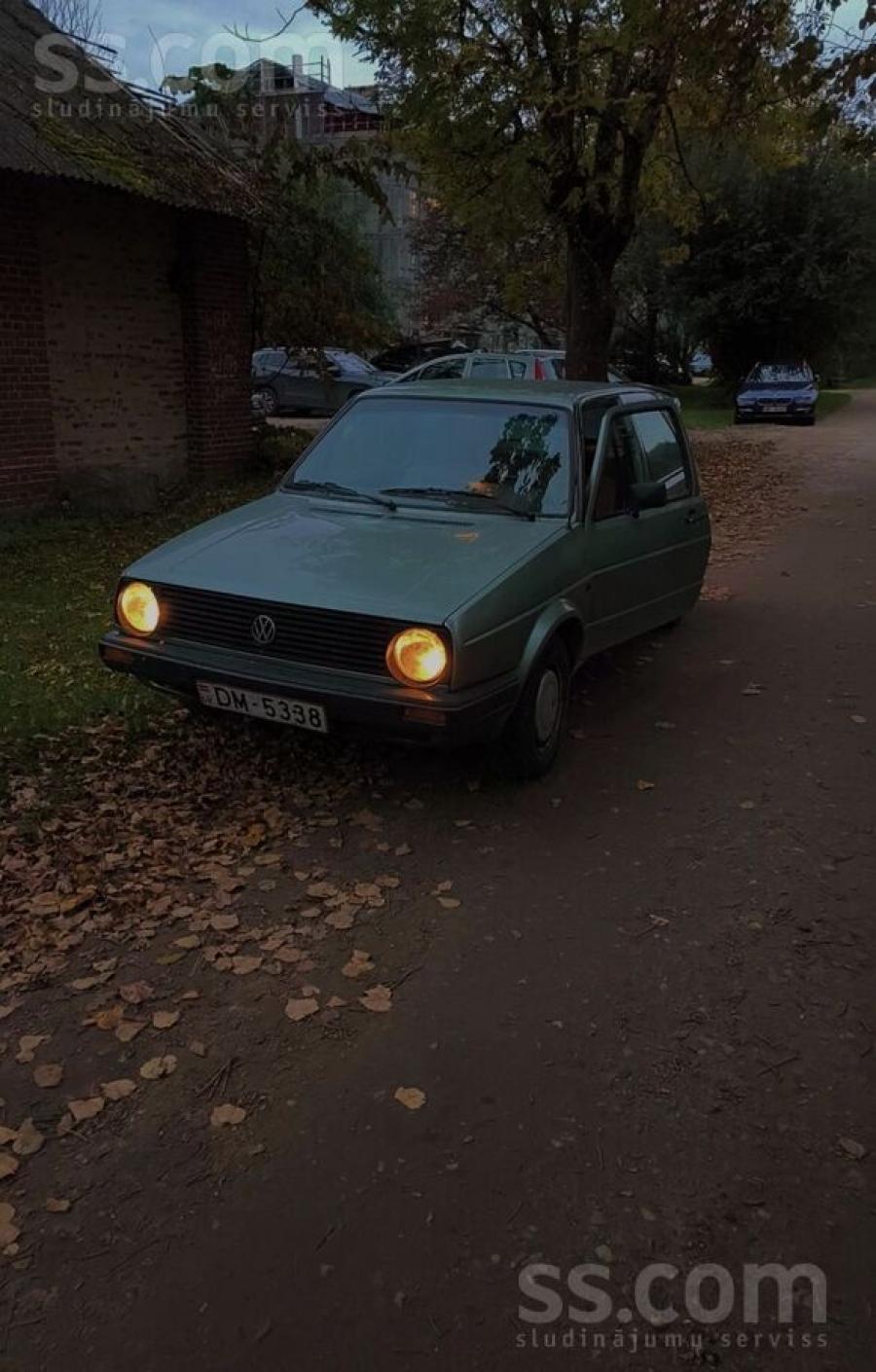 Zaļš Volkswagen Golf 1986 Rīga, ar dzinēja tilpumu 1.30 L un nobraukumu 274 tūkst. km par 1050 €, foto 1 vietnē AUTOMOTO.COM.LV
