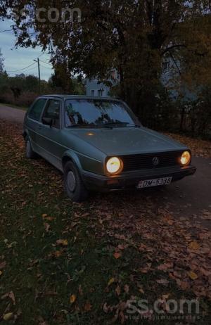 Zaļš Volkswagen Golf 1986 Rīga, ar dzinēja tilpumu 1.30 L un nobraukumu 274 tūkst. km par 1050 €, foto 3 vietnē AUTOMOTO.COM.LV