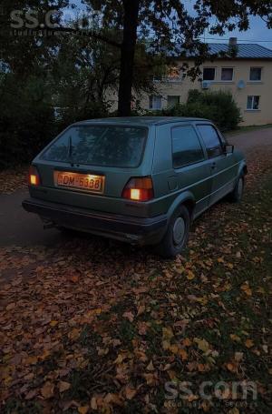 Zaļš Volkswagen Golf 1986 Rīga, ar dzinēja tilpumu 1.30 L un nobraukumu 274 tūkst. km par 1050 €, foto 4 vietnē AUTOMOTO.COM.LV