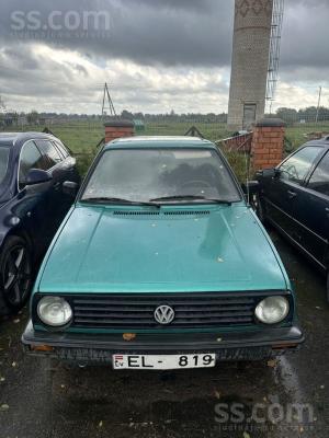 Green Volkswagen Golf 1989 in Liepaja, with an engine capacity of 1.60 L and mileage of 367 thousand km for 550 €, photo  on AUTOMOTO.COM.LV