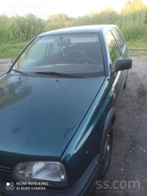 Zaļš Volkswagen Golf 1993 Cēsis, ar dzinēja tilpumu 1.80 L un nobraukumu 285 tūkst. km par 700 €, foto 3 vietnē AUTOMOTO.COM.LV