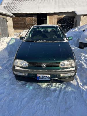 Green Volkswagen Golf 1995 in Alytus, with an engine capacity of 2.00 L and mileage of 221 thousand km for 800 €, photo 4 on AUTOMOTO.COM.LV