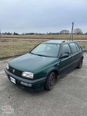 Zaļš Volkswagen Golf 1996 Alīta, ar dzinēja tilpumu 2.00 L un nobraukumu 221 tūkst. km par 700 €, foto  vietnē AUTOMOTO.COM.LV