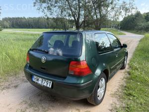 Zaļš Volkswagen Golf 1998 Cēsis, ar dzinēja tilpumu 1.60 L un nobraukumu 306 tūkst. km par 950 €, foto 5 vietnē AUTOMOTO.COM.LV