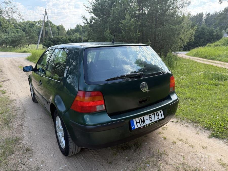 Zaļš Volkswagen Golf 1998 Cēsis, ar dzinēja tilpumu 1.60 L un nobraukumu 306 tūkst. km par 950 €, foto 6 vietnē AUTOMOTO.COM.LV