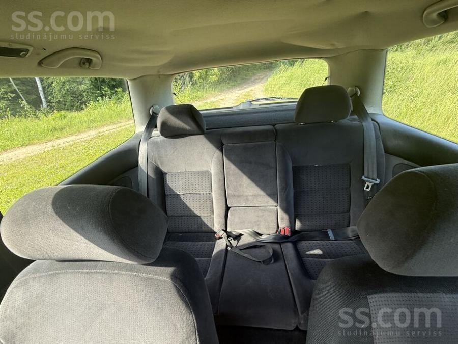 Zaļš Volkswagen Golf 1998 Cēsis, ar dzinēja tilpumu 1.60 L un nobraukumu 306 tūkst. km par 950 €, foto 8 vietnē AUTOMOTO.COM.LV