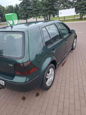 Green Volkswagen Golf 1998 in Sakiai, with an engine capacity of 1.90 L and mileage of 434 thousand km for 700 €, photo 6 on AUTOMOTO.COM.LV