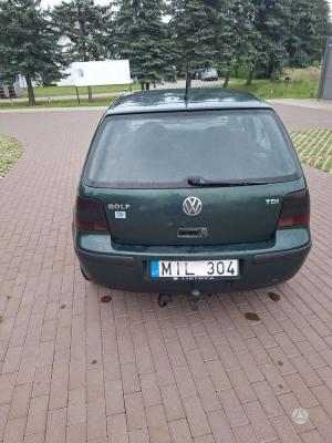 Green Volkswagen Golf 1998 in Sakiai, with an engine capacity of 1.90 L and mileage of 434 thousand km for 700 €, photo 7 on AUTOMOTO.COM.LV