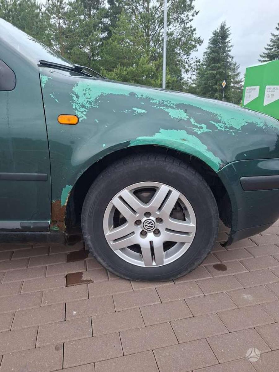 Green Volkswagen Golf 1998 in Sakiai, with an engine capacity of 1.90 L and mileage of 434 thousand km for 700 €, photo 9 on AUTOMOTO.COM.LV