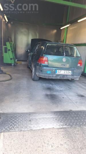 Zaļš Volkswagen Golf 1998 Cēsis, ar dzinēja tilpumu 1.90 L un nobraukumu 368 tūkst. km par 1250 €, foto 3 vietnē AUTOMOTO.COM.LV
