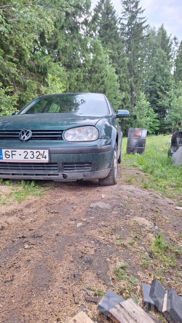 Green Volkswagen Golf 1998 in Cesis, with an engine capacity of 1.90 L and mileage of 368 thousand km for 1250 €, photo 3 on AUTOMOTO.COM.LV