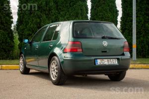 Zaļš Volkswagen Golf 1998 Jelgava, ar dzinēja tilpumu 1.90 L un nobraukumu 333 tūkst. km par 1490 €, foto 5 vietnē AUTOMOTO.COM.LV