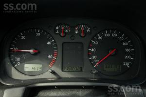 Zaļš Volkswagen Golf 1998 Jelgava, ar dzinēja tilpumu 1.90 L un nobraukumu 333 tūkst. km par 1490 €, foto 12 vietnē AUTOMOTO.COM.LV