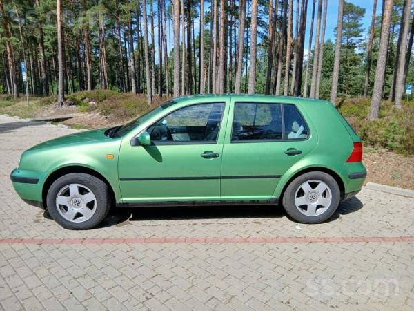 Green Volkswagen Golf 1998 in Talsi, with an engine capacity of 1.40 L and mileage of 230 thousand km for 1150 €, photo 1 on AUTOMOTO.COM.LV