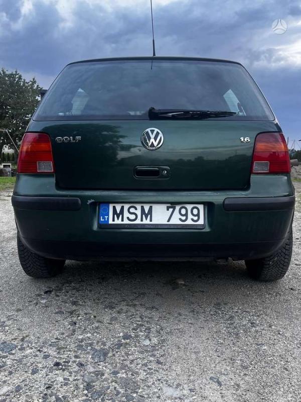 Green Volkswagen Golf 1998 in Kaunas, with an engine capacity of 1.60 L and mileage of 256 thousand km for 600 €, photo 6 on AUTOMOTO.COM.LV