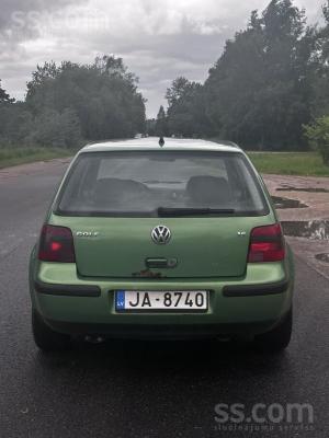 Zaļš Volkswagen Golf 1999 Rīga, ar dzinēja tilpumu 1.60 L un nobraukumu 358 tūkst. km par 850 €, foto 2 vietnē AUTOMOTO.COM.LV
