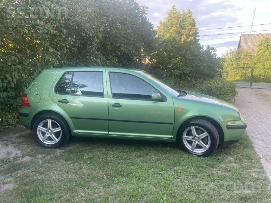Zaļš Volkswagen Golf 1999 Saldus, ar dzinēja tilpumu 1.90 L un nobraukumu 337 tūkst. km par 1600 €, foto 1 vietnē AUTOMOTO.COM.LV