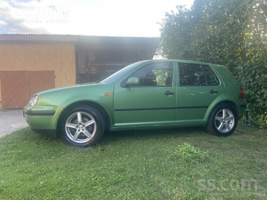 Zaļš Volkswagen Golf 1999 Saldus, ar dzinēja tilpumu 1.90 L un nobraukumu 337 tūkst. km par 1600 €, foto 3 vietnē AUTOMOTO.COM.LV