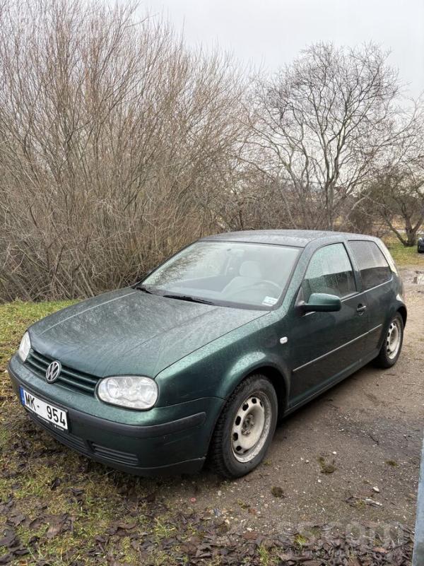 Green Volkswagen Golf 1999 in Liepaja, with an engine capacity of 1.90 L and mileage of 299 thousand km for 1650 €, photo 8 on AUTOMOTO.COM.LV