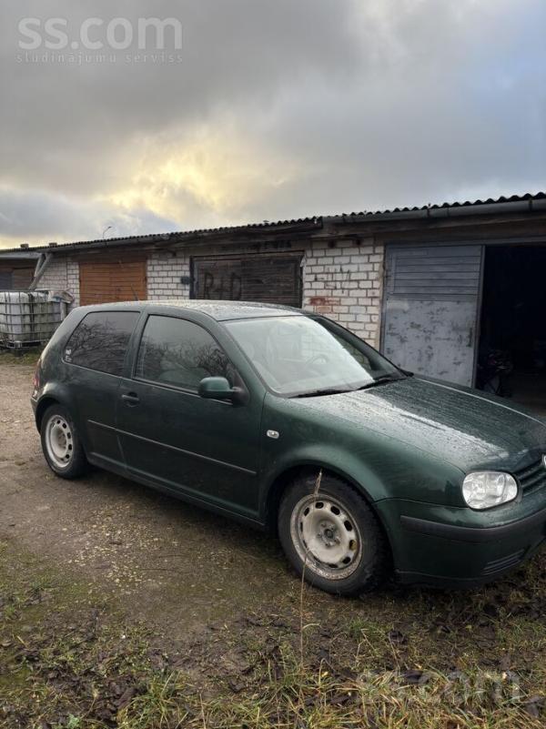 Green Volkswagen Golf 1999 in Liepaja, with an engine capacity of 1.90 L and mileage of 299 thousand km for 1650 €, photo 9 on AUTOMOTO.COM.LV